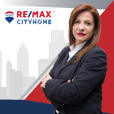 Simona Sciacca dell'agenzia RE/MAX City Home di Sant'Agata li Battiati ...