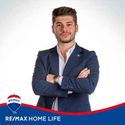 Robert Bucur dell'agenzia RE/MAX Home Life di Cremona con ruolo Broker ...