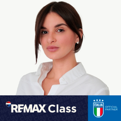 Giulia Massi dell'agenzia RE/MAX Class 15 di Torino con ruolo ...