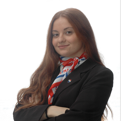 Martina Passaro dell'agenzia RE/MAX Revolution di Marano di Napoli con ...