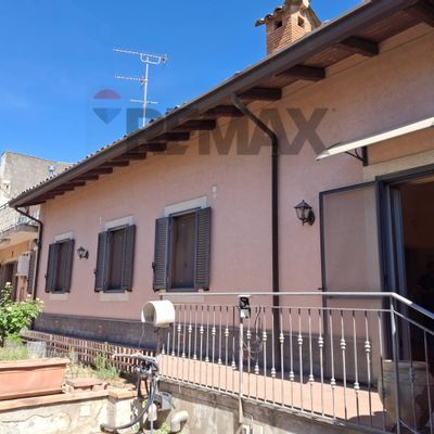 Villa o villino in Vendita Catania 30721171-496 | RE/MAX Italia