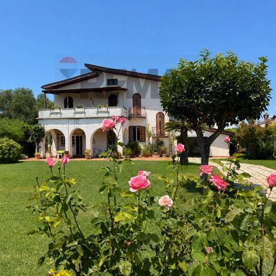 Villa o villino in Vendita Roma 52321009-2 | RE/MAX Italia