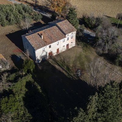 Cascina/Casale in Vendita Santa Maria Nuova 31641053-88 | RE/MAX Italia