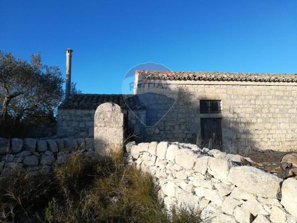 Modica: vendita case e immobili - RE/MAX